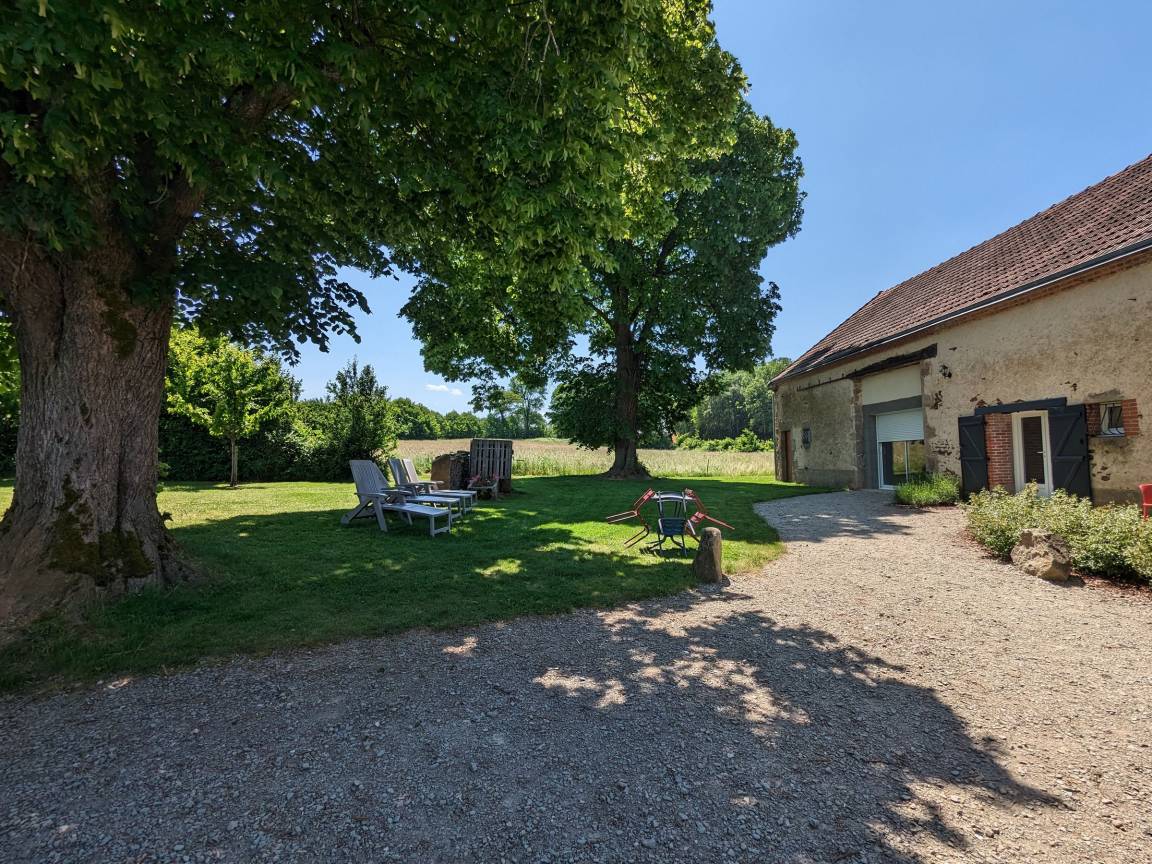 190 M² Cottage ∙ 5 Chambres ∙ 12 Personnes - Indre