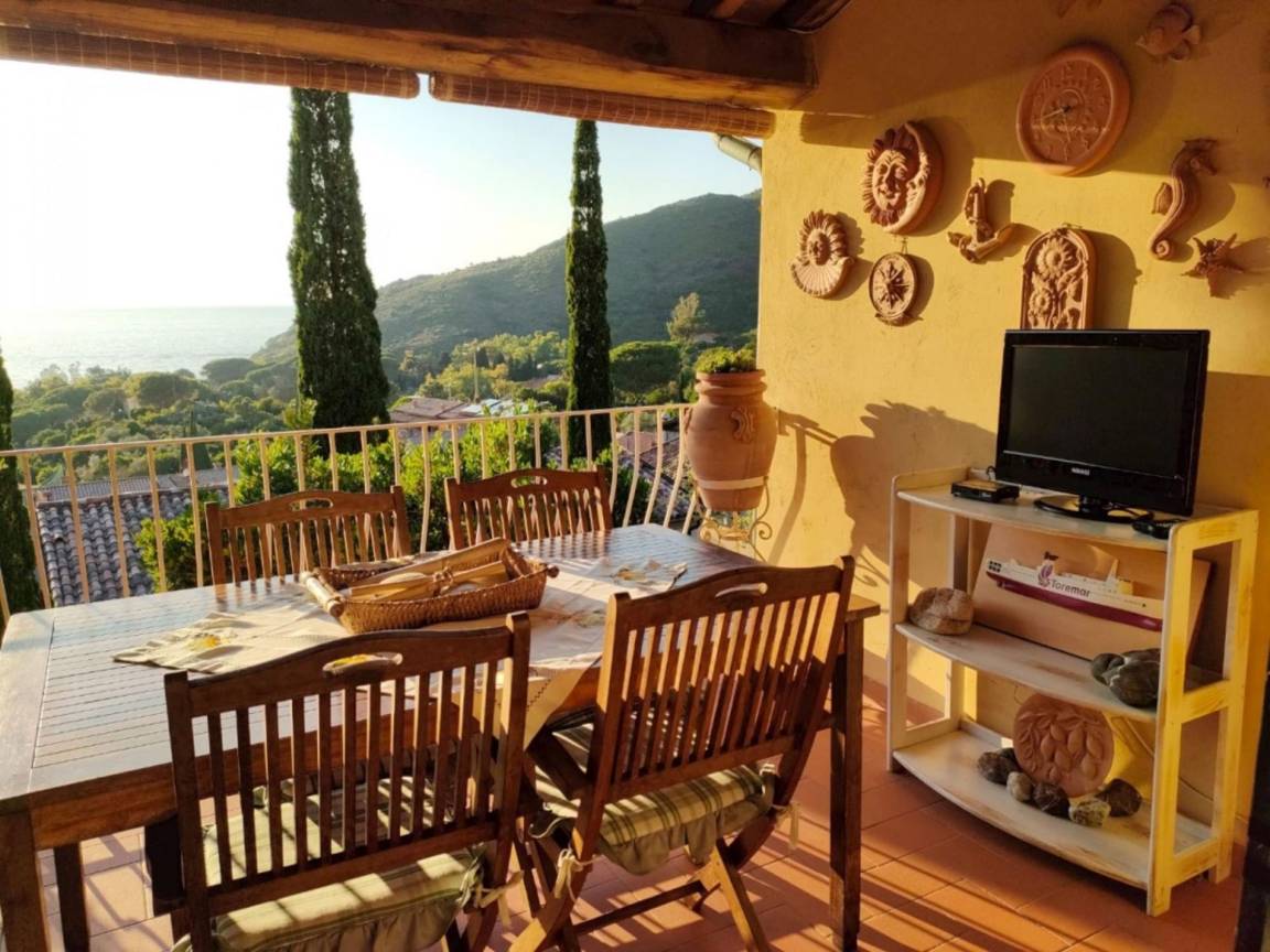 28 M² Apartment ∙ 1 Bedroom ∙ 4 Guests - Piombino