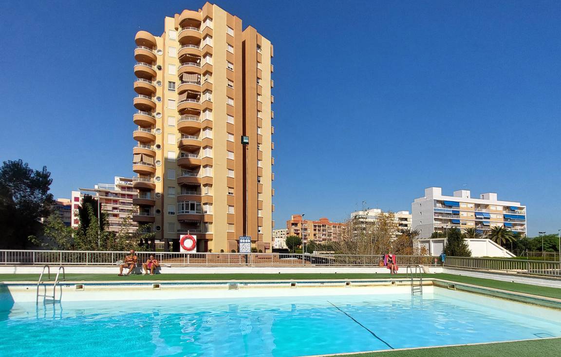 70 M² Apartamento ∙ 2 Habitaciones ∙ 6 Huéspedes - El Puig