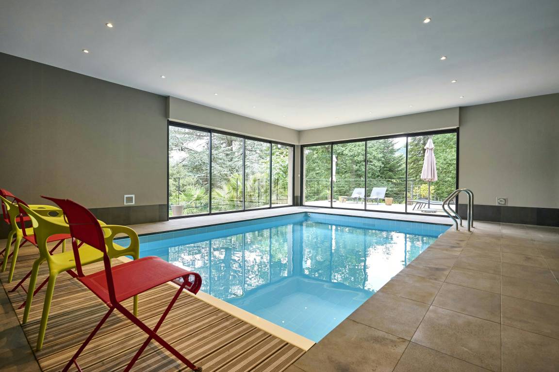 200 M² House ∙ 4 Bedrooms ∙ 8 Guests - Vals-les-Bains