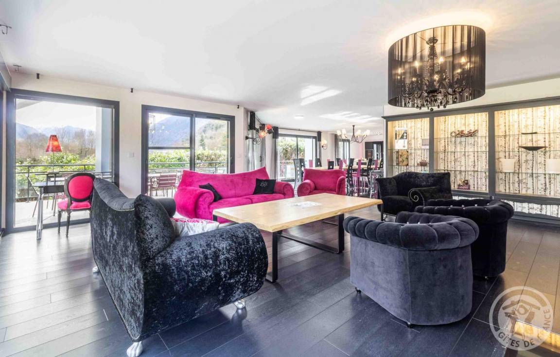 430 M² Mökki ∙ 6 Makuuhuonetta ∙ 15 Vierasta - Payolle