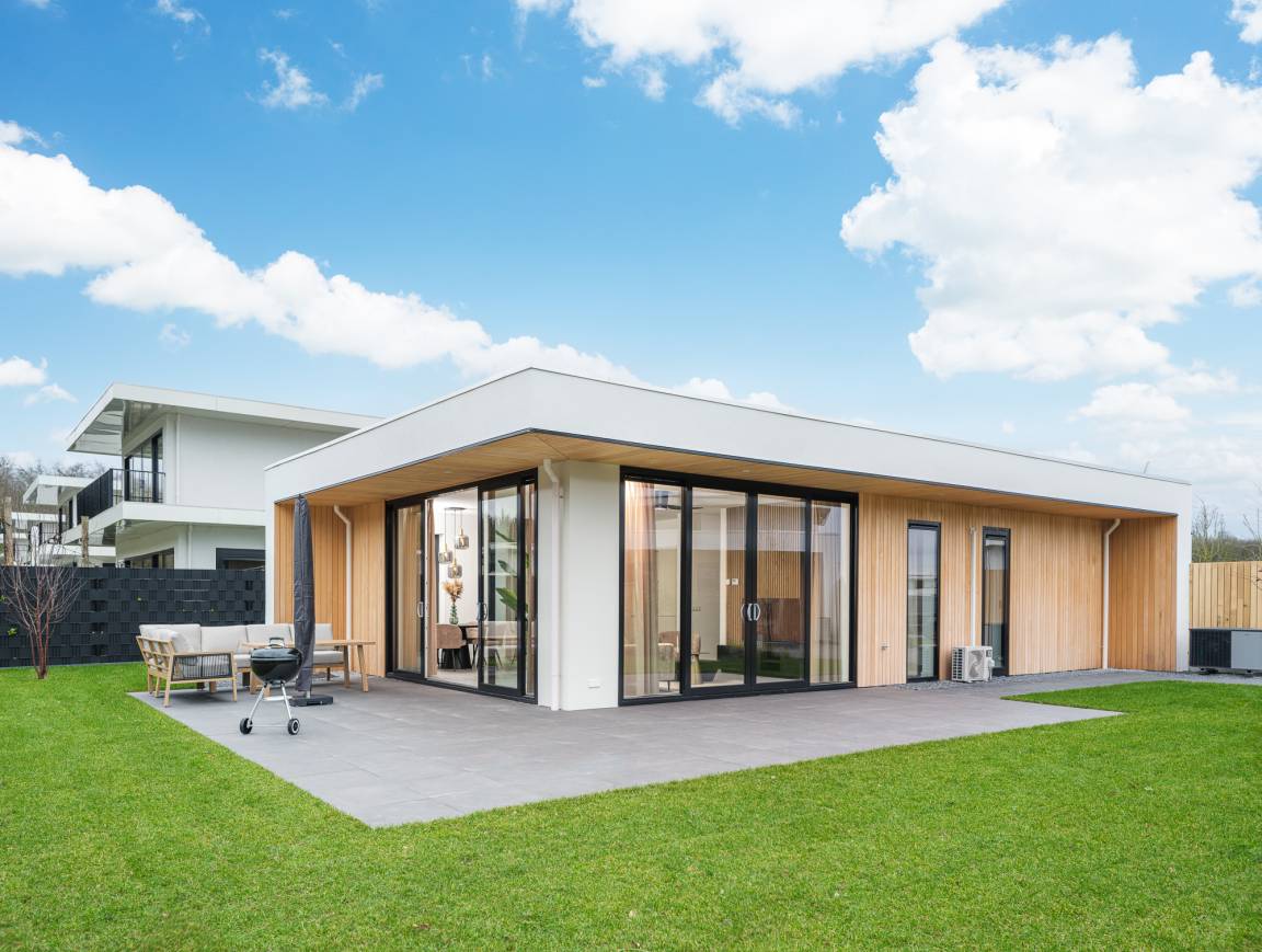 85 M² Bungalow ∙ 2 Bedrooms ∙ 4 Guests - Harderwijk