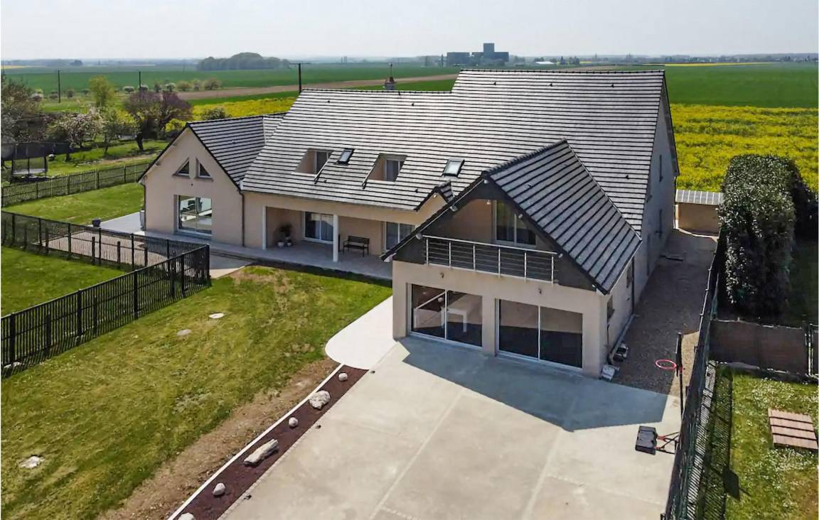 400 M² Ferienhaus ∙ 7 Schlafzimmer ∙ 17 Gäste - Blois