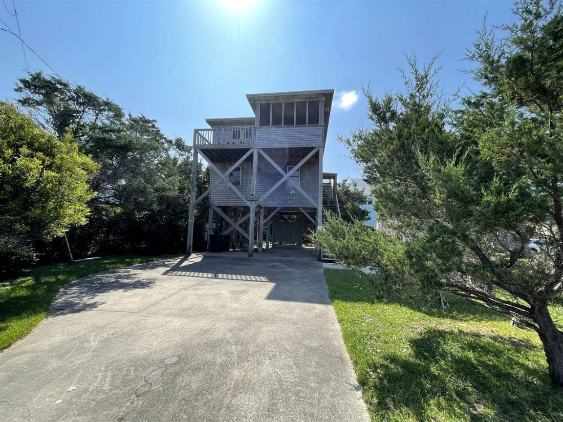 House ∙ 3 Bedrooms ∙ 6 Guests - Frisco, NC