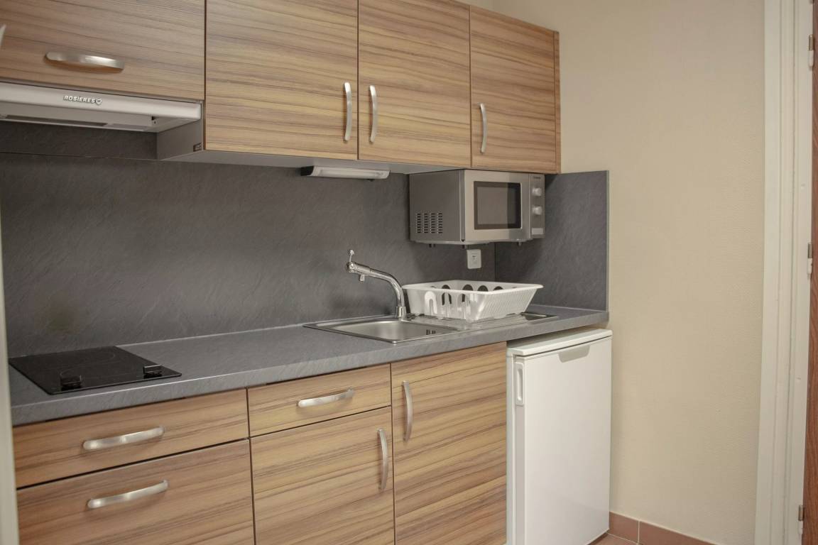 20 M² Studio ∙ 1 Chambre ∙ 2 Personnes - Luxeuil-les-Bains
