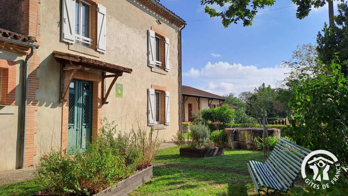 85 M² Gîte ∙ 2 Chambres ∙ 4 Personnes - Revel