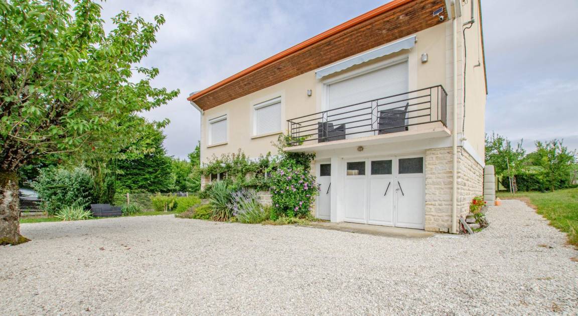 73 M² Gîte ∙ 2 Chambres ∙ 4 Personnes - Aube