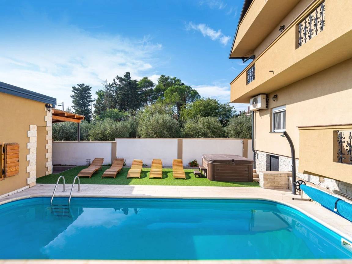 550 M² Maison De Vacances ∙ 1 Chambre ∙ 22 Personnes - Zadar