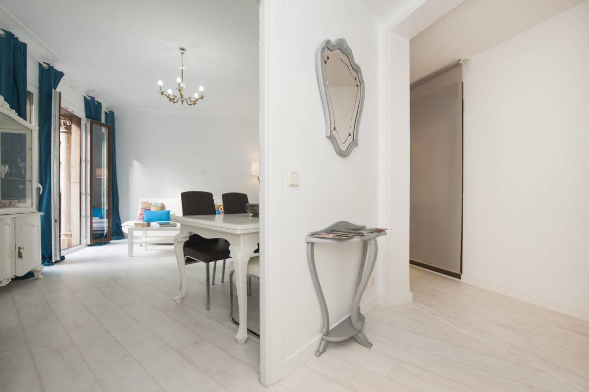 140 M² Apartamento ∙ 4 Habitaciones ∙ 11 Huéspedes - Toledo