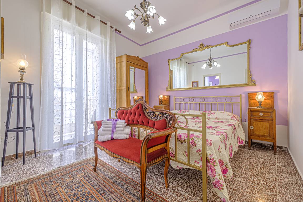 98 M² Ferienhaus ∙ 3 Schlafzimmer ∙ 6 Gäste - Palazzolo Acreide