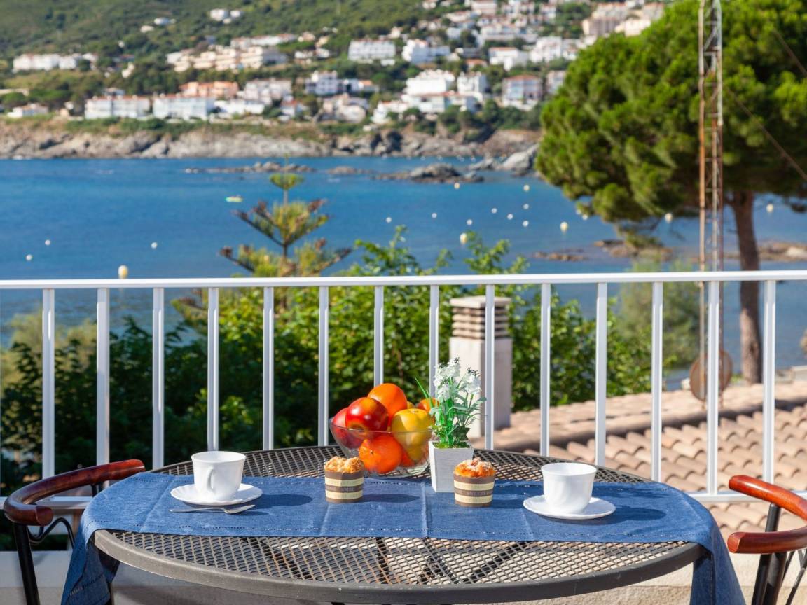 100 M² Maison De Vacances ∙ 4 Chambres ∙ 6 Personnes - Cadaqués
