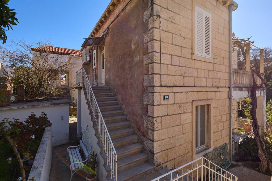 60 M² Apartment ∙ 2 Bedrooms ∙ 5 Guests - Dubrovnik