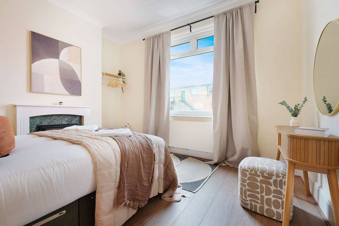Apartment ∙ 4 Bedrooms ∙ 7 Guests - Hartlepool
