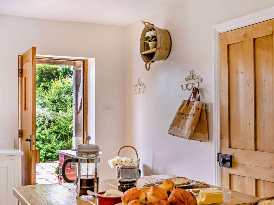 Cottage ∙ 3 Bedrooms ∙ 6 Guests - Kingsbridge