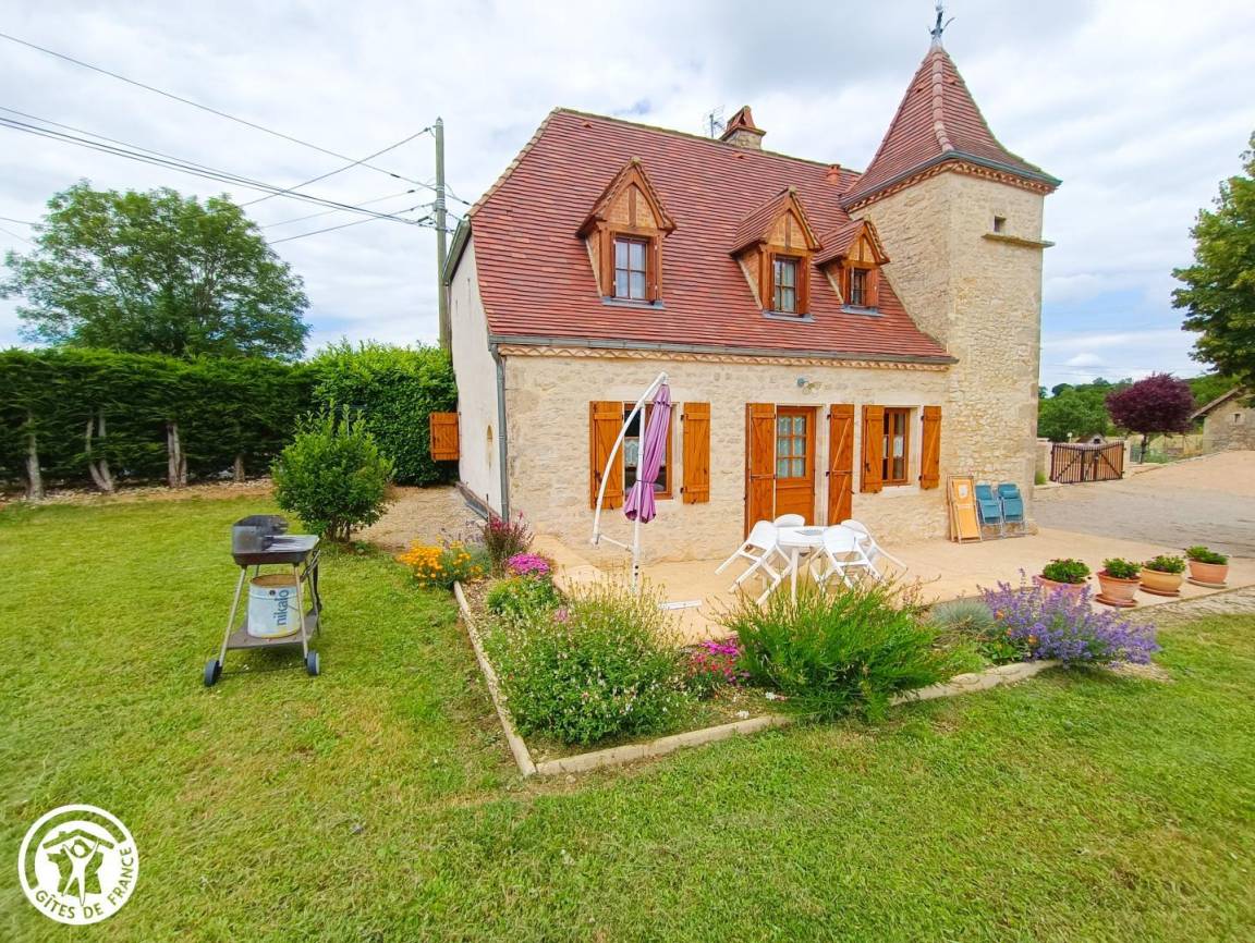 90 M² Gîte ∙ 2 Chambres ∙ 4 Personnes - Lot