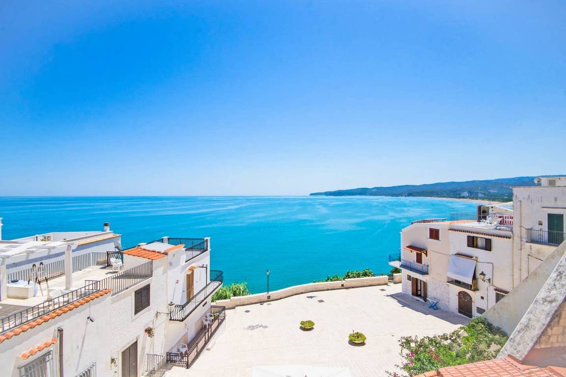 40 M² Appartement ∙ 1 Chambre ∙ 2 Personnes - Vieste
