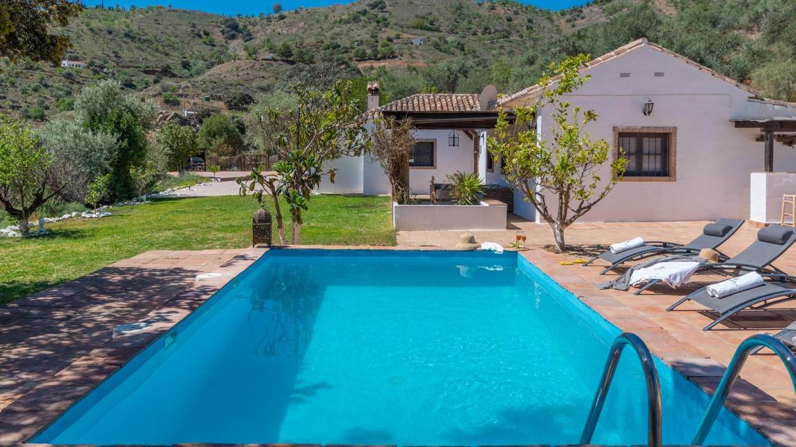 160 M² Maison De Vacances ∙ 5 Chambres ∙ 12 Personnes - Casabermeja