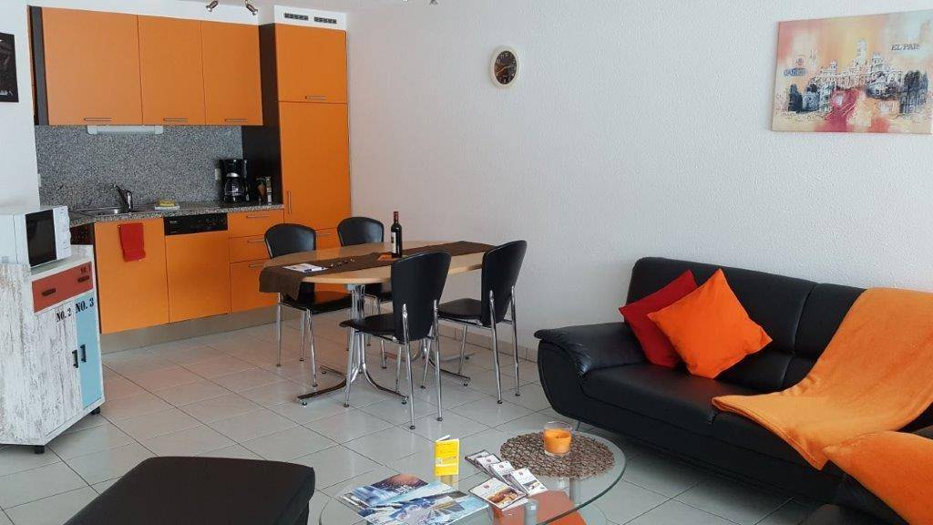 70 M² Apartment ∙ 2 Bedrooms ∙ 5 Guests - Saas-Grund