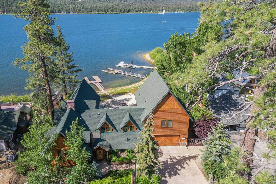 House ∙ 10 Bedrooms ∙ 23 Guests - Big Bear Lake, CA