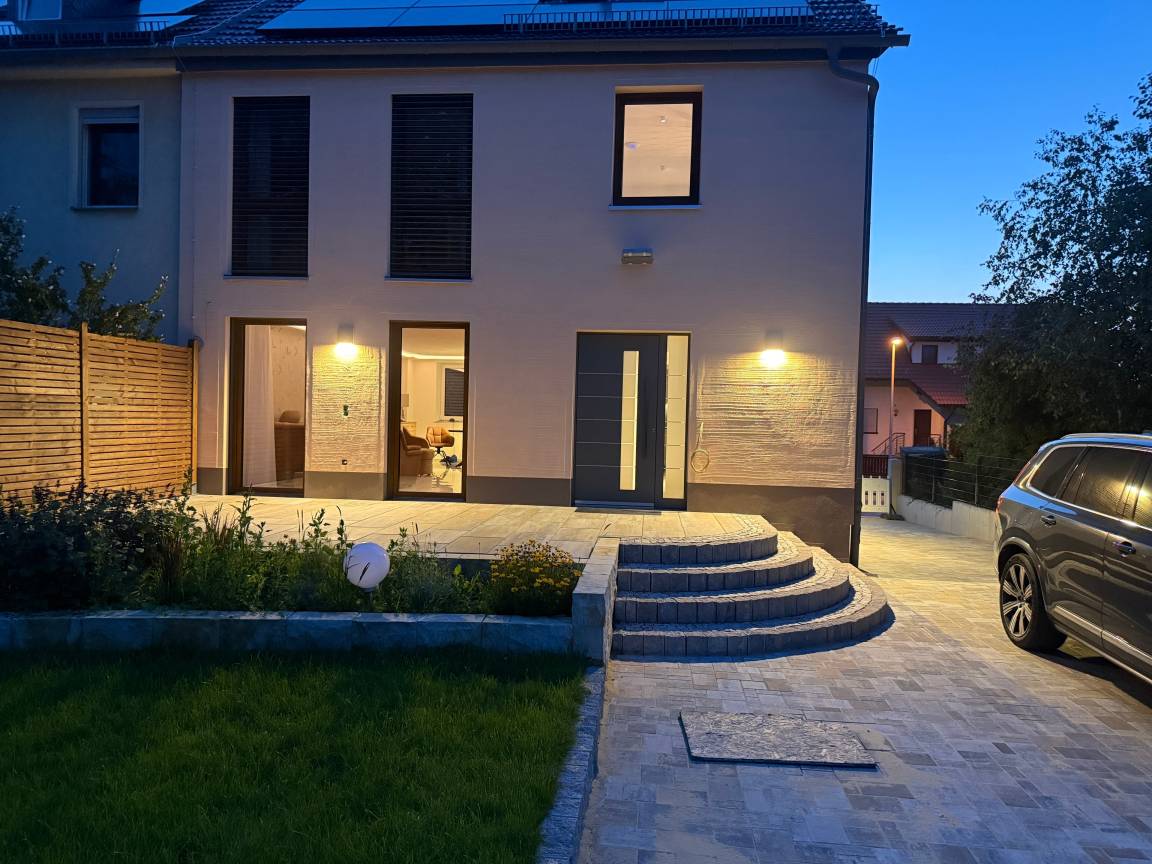 140 M² Ferienhaus ∙ 3 Schlafzimmer ∙ 6 Gäste - Dresden