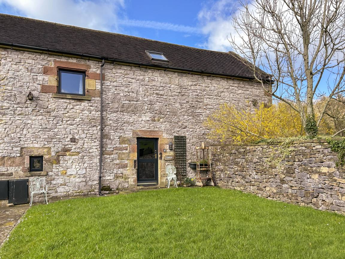 Cottage ∙ 3 Bedrooms ∙ 6 Guests - West Midlands