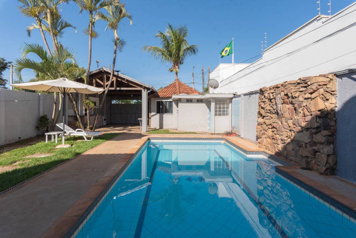 150 M² House ∙ 4 Bedrooms ∙ 10 Guests - São Carlos