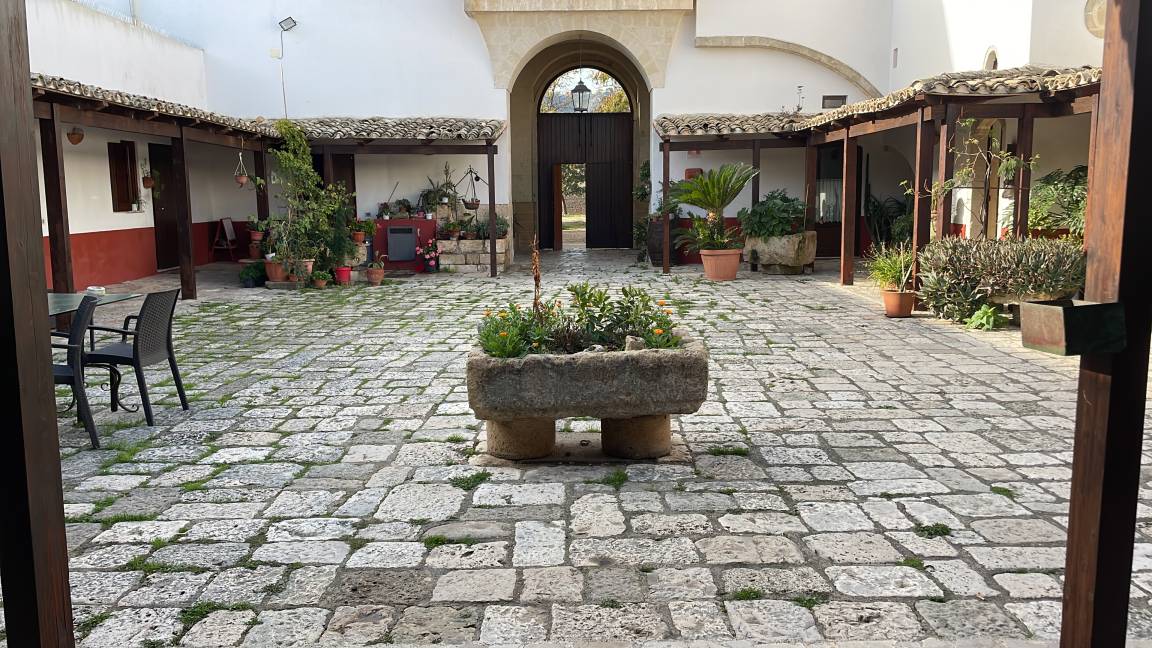 10000 M² Casa Rural ∙ 6 Habitaciones ∙ 18 Huéspedes - Basilicata