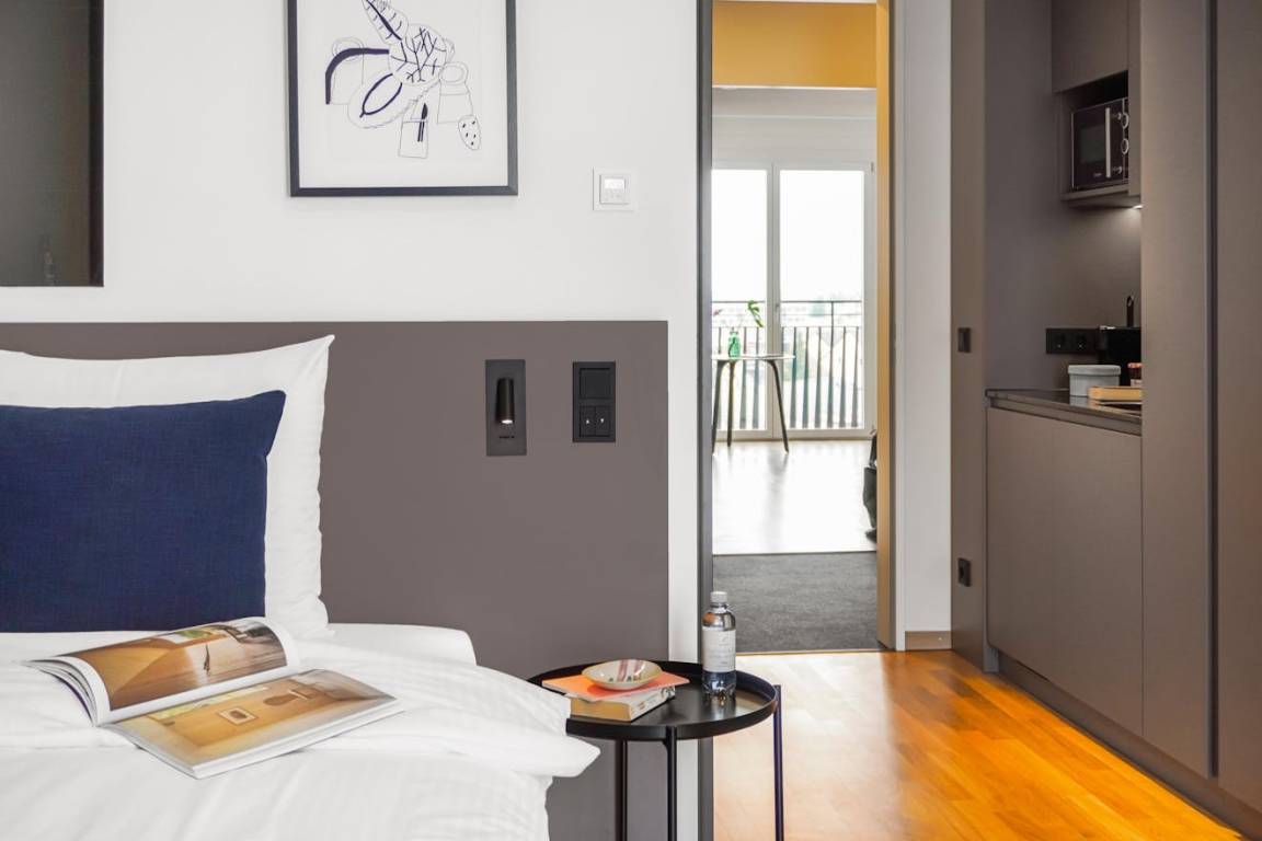 100 M² Apartamento ∙ 3 Habitaciones ∙ 5 Huéspedes - Munich