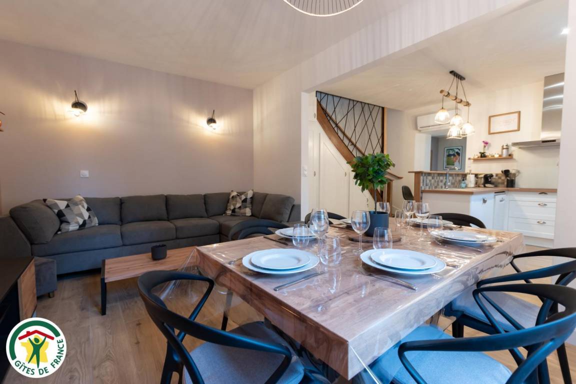 100 M² Gîte ∙ 3 Quartos ∙ 6 Hóspedes - Épernay