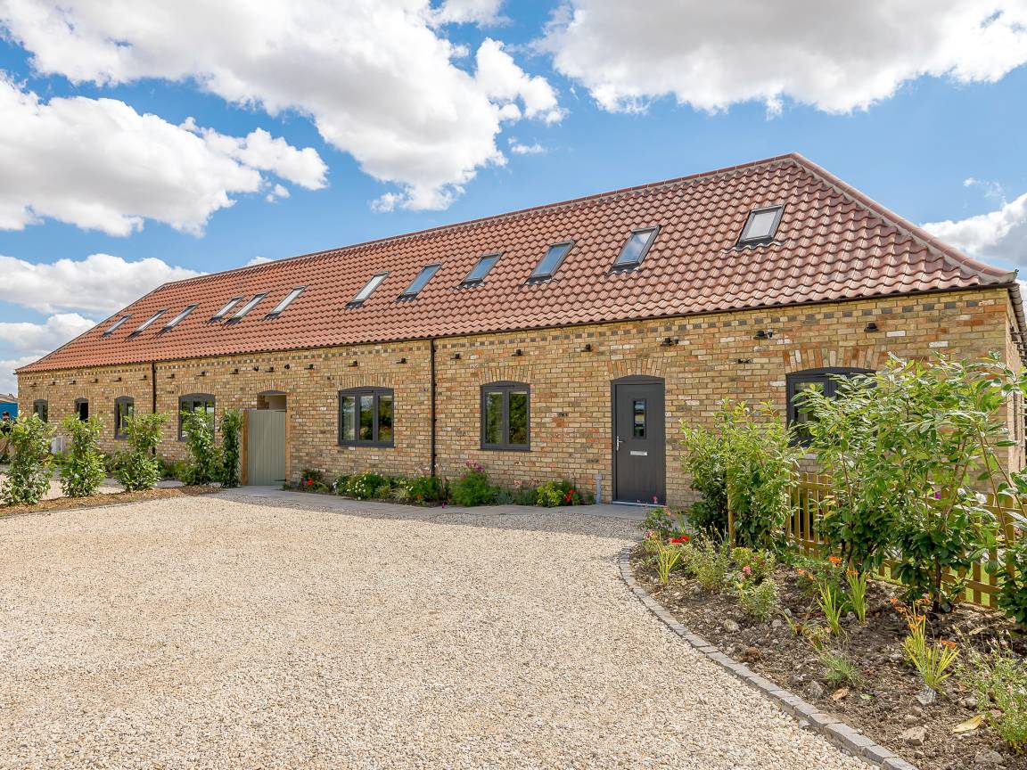 Cottage ∙ 5 Bedrooms ∙ 10 Guests - Lincoln
