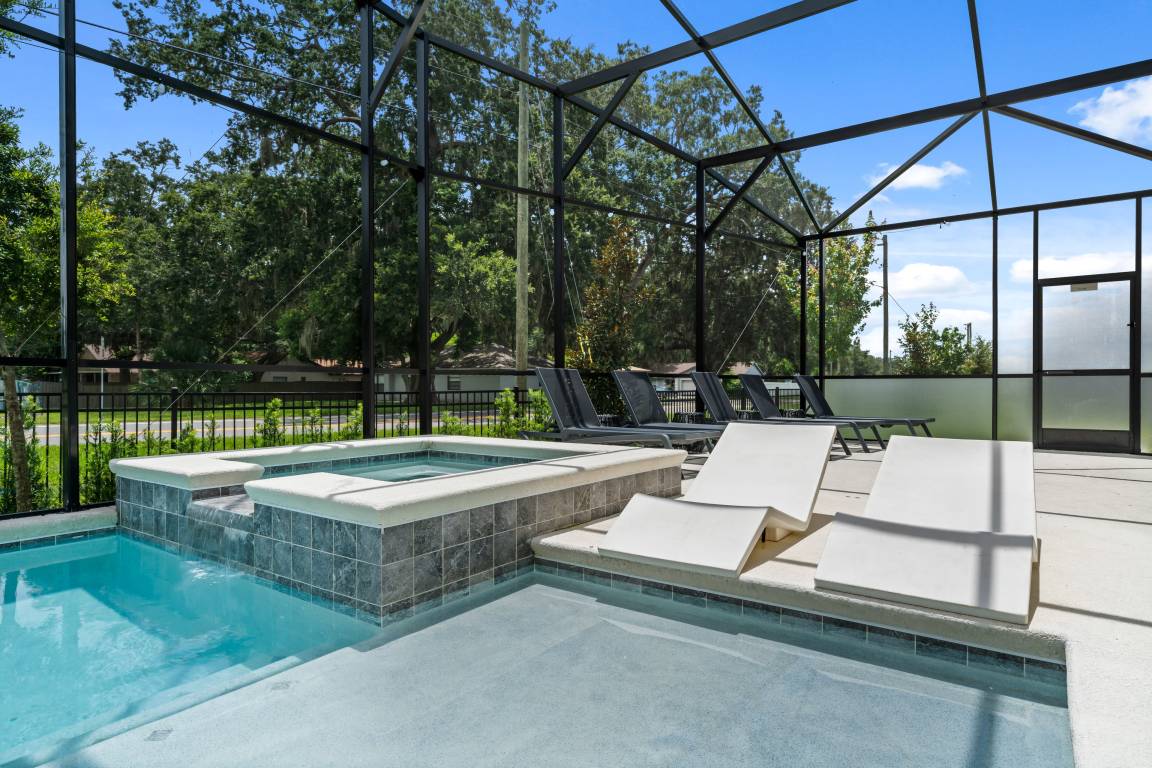 511 M² Hotel ∙ 11 Quartos ∙ 34 Hóspedes - Kissimmee, FL