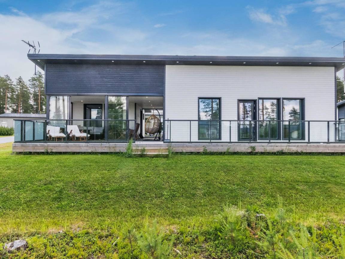 79 M² Talo ∙ 2 Makuuhuonetta ∙ 7 Vierasta - Kuortane