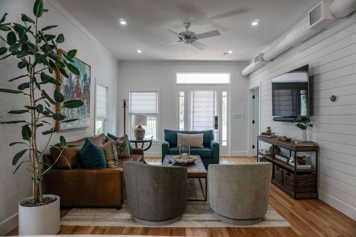 House ∙ 2 Bedrooms ∙ 5 Guests - Tampa, FL