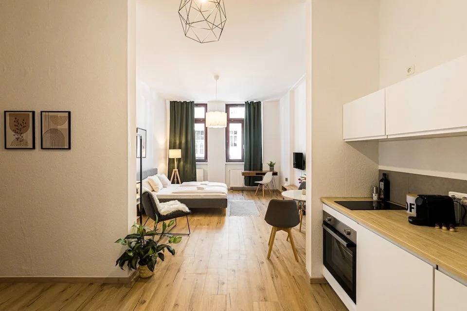 30 M² Ferienwohnung ∙ 1 Schlafzimmer ∙ 4 Gäste - Schkeuditz