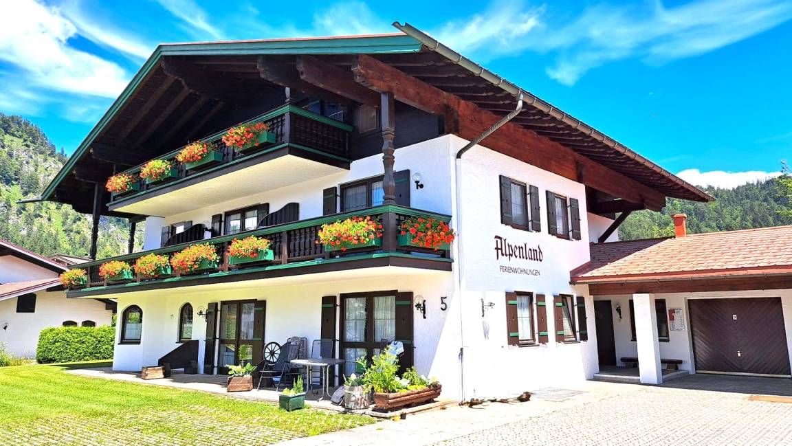 70 M² Ferienwohnung ∙ 3 Gäste - Reit
