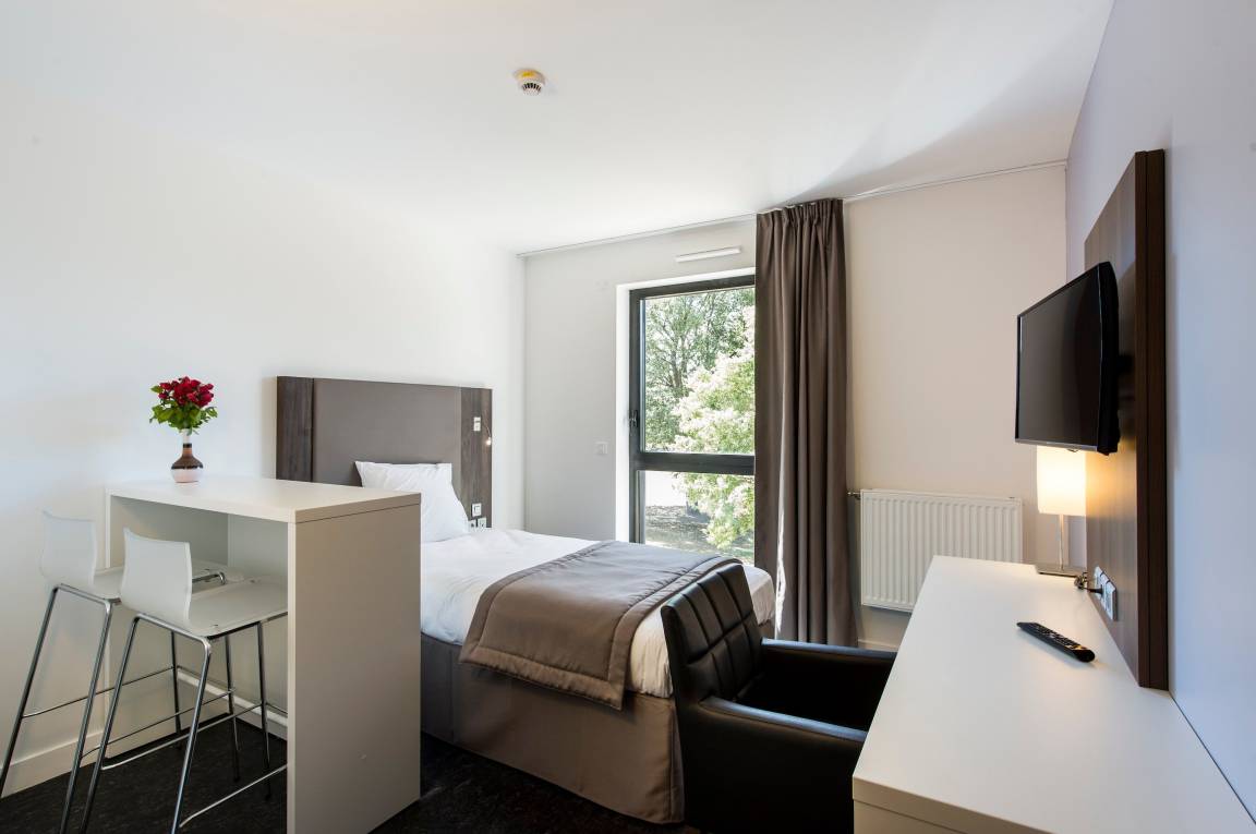 20 M² Studio Flat ∙ 1 Bedroom ∙ 1 Guest - Dijon