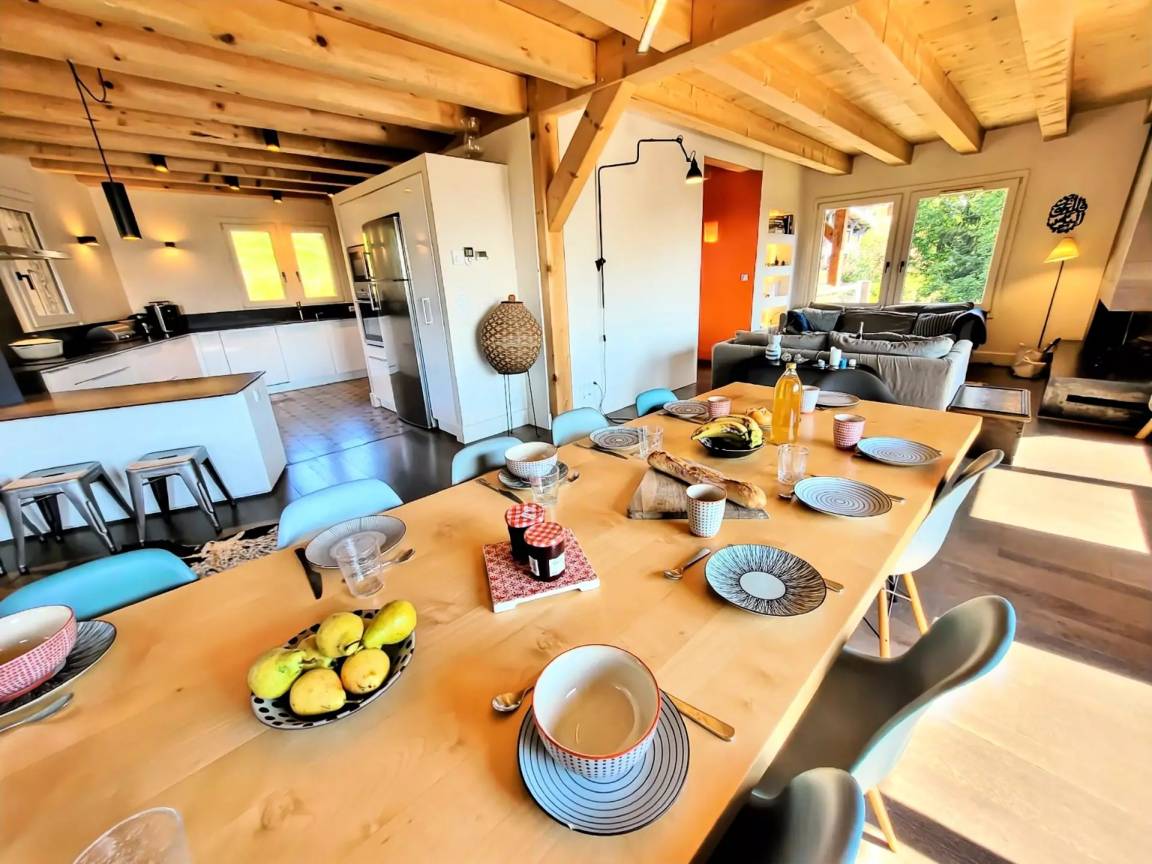 200 M² Chalet ∙ 6 Bedrooms ∙ 12 Guests - Les Gets