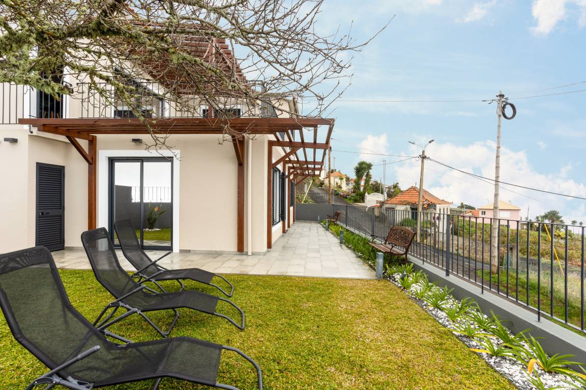 88 M² Apartamento ∙ 2 Quartos ∙ 6 Hóspedes - Estreito da Calheta