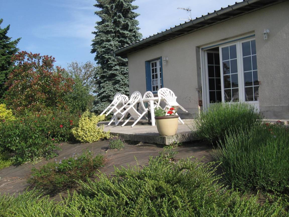 135 M² Gîte ∙ 3 Chambres ∙ 8 Personnes - Sainte-Fortunade