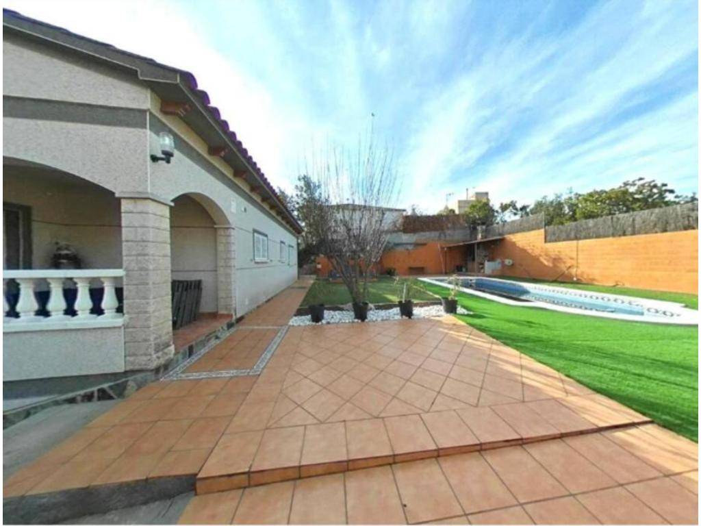 185 M² Ferienhaus ∙ 6 Schlafzimmer ∙ 14 Gäste - Segur de Calafell