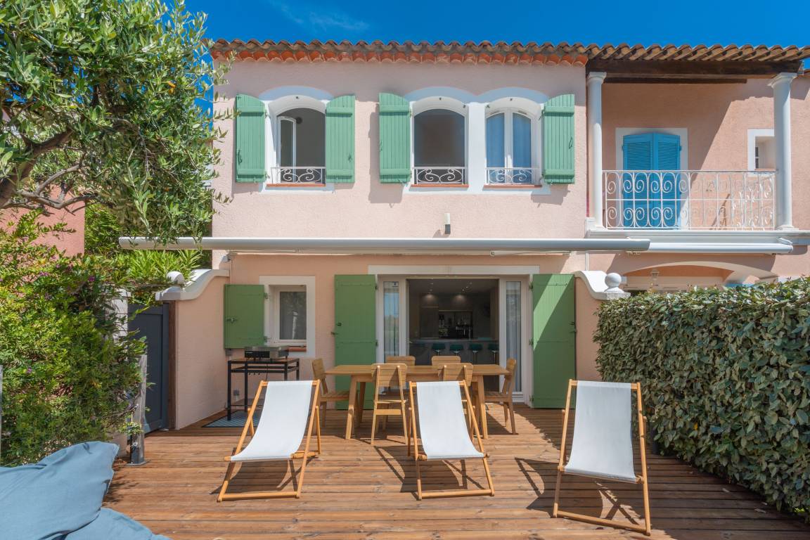 75 M² House ∙ 3 Bedrooms ∙ 6 Guests - Cap Estérel