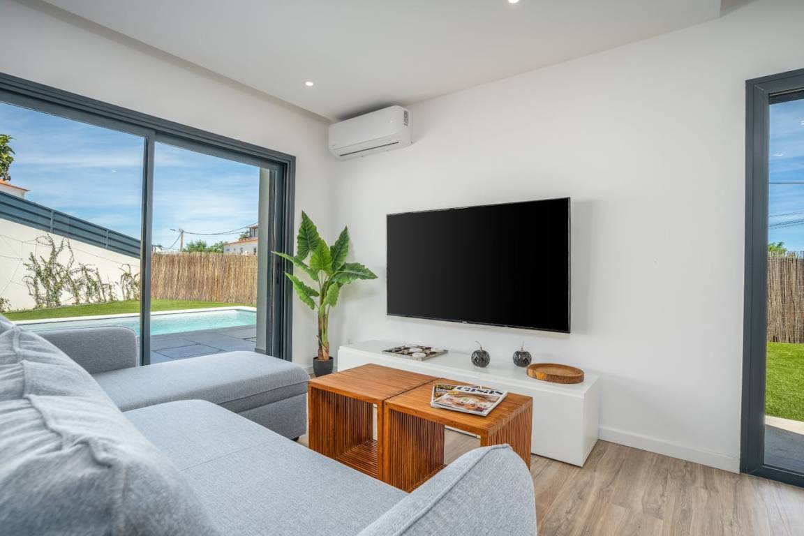 100 M² House ∙ 3 Bedrooms ∙ 8 Guests - Porches