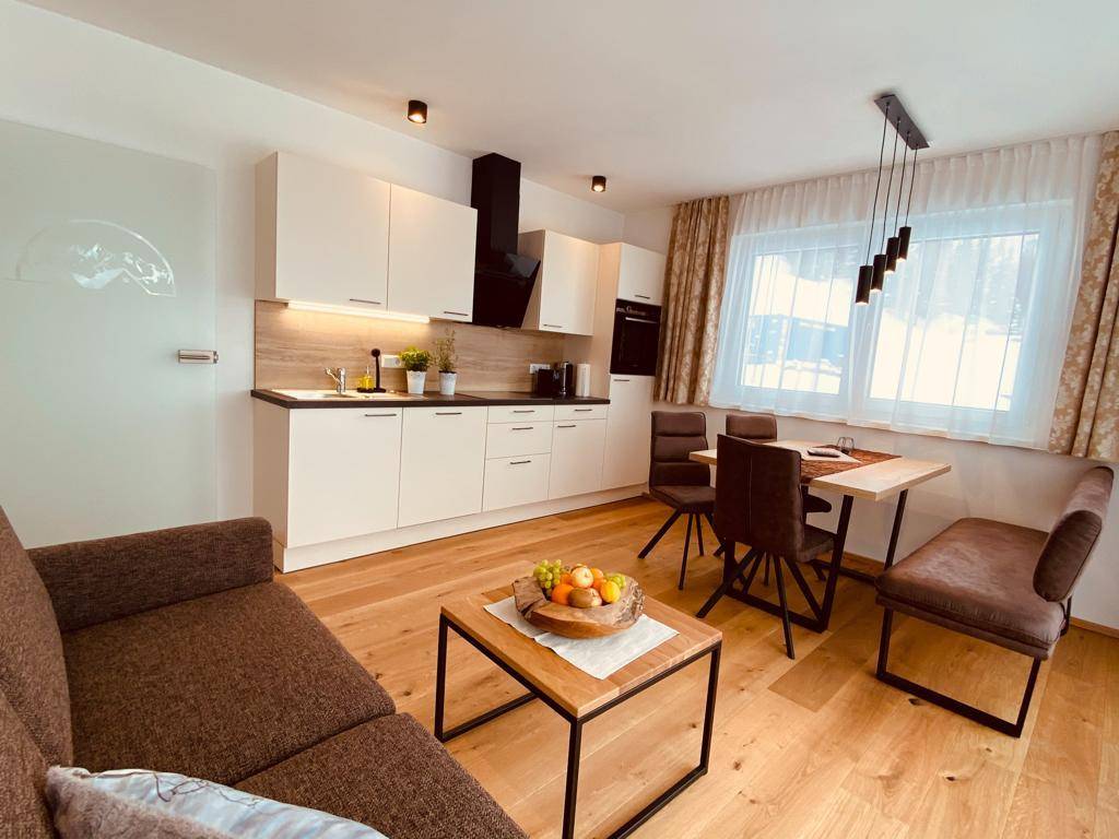 62 M² Ferienwohnung ∙ 2 Schlafzimmer ∙ 5 Gäste - Schladming