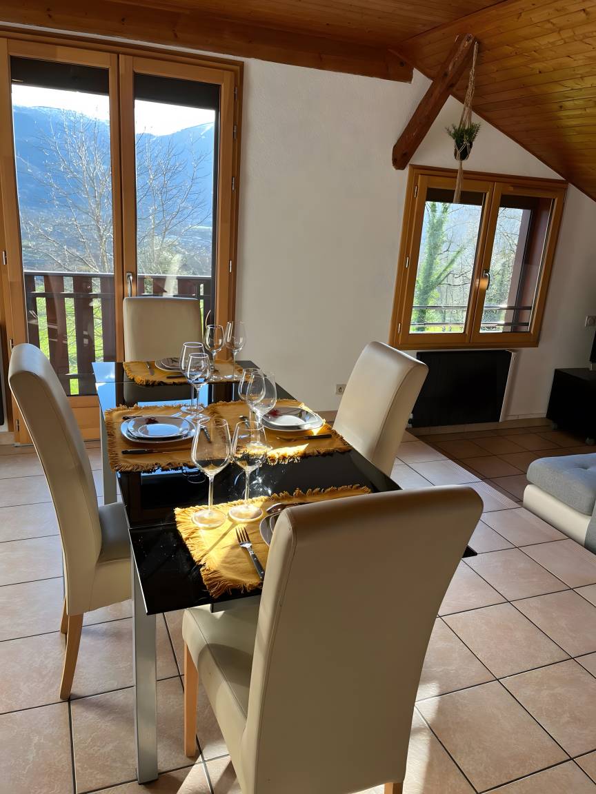 55 M² Appartement ∙ 2 Chambres ∙ 4 Personnes - Cluses