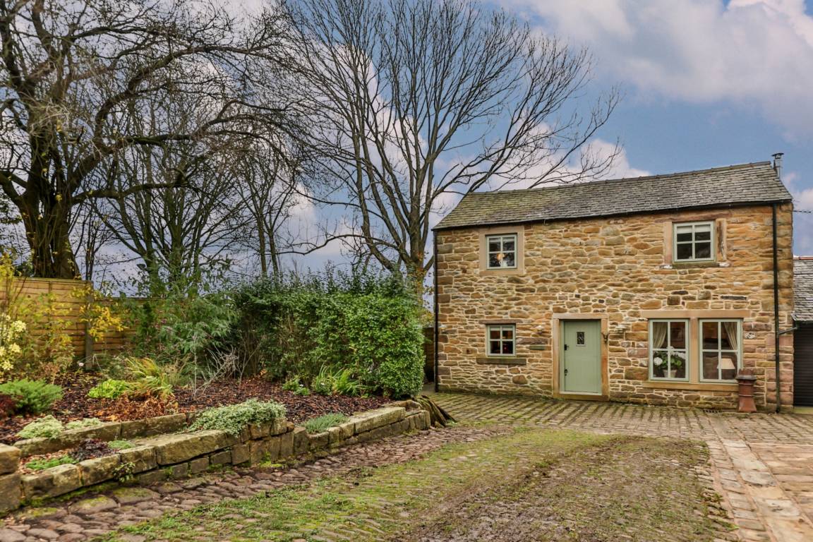 80 M² Cottage ∙ 2 Bedrooms ∙ 3 Guests - Clitheroe
