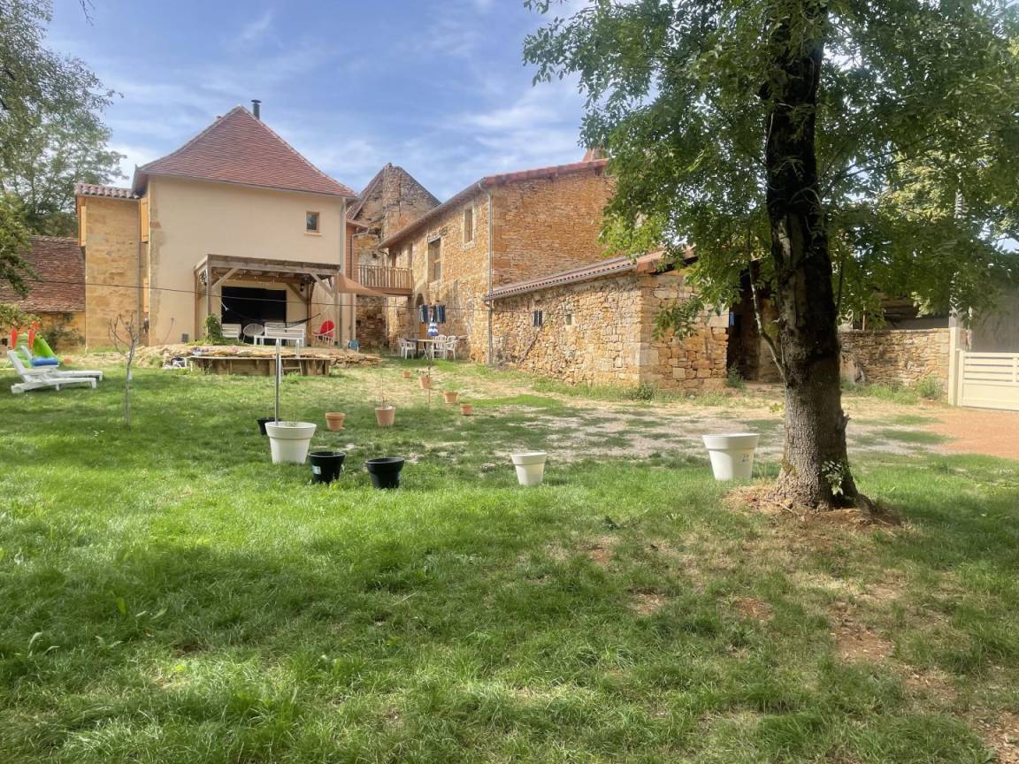 150 M² Gîte ∙ 5 Chambres ∙ 10 Personnes - Figeac