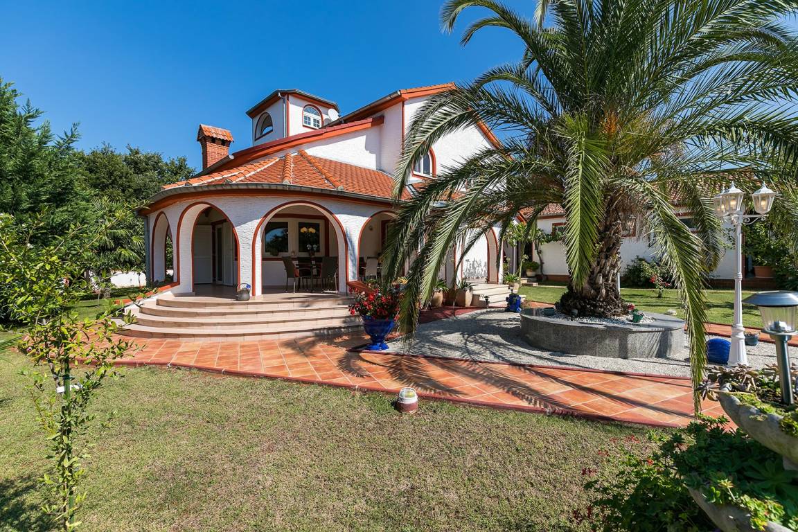 300 M² Villa ∙ 4 Chambres ∙ 8 Personnes - Novigrad
