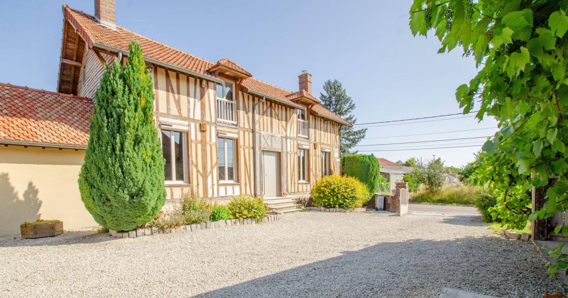 90 M² Gîte ∙ 3 Chambres ∙ 5 Personnes - Macey