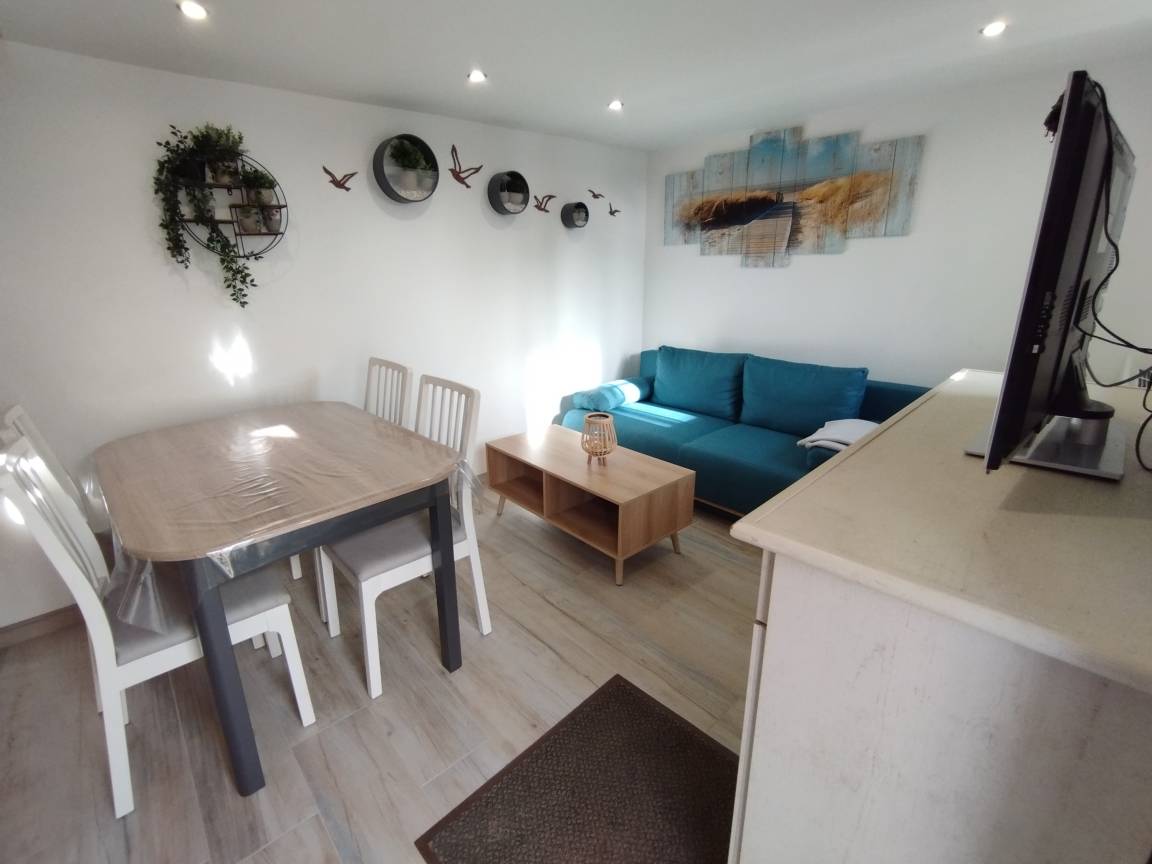 42 M² Hus ∙ 1 Sovrum ∙ 2 Gäster - Durtal