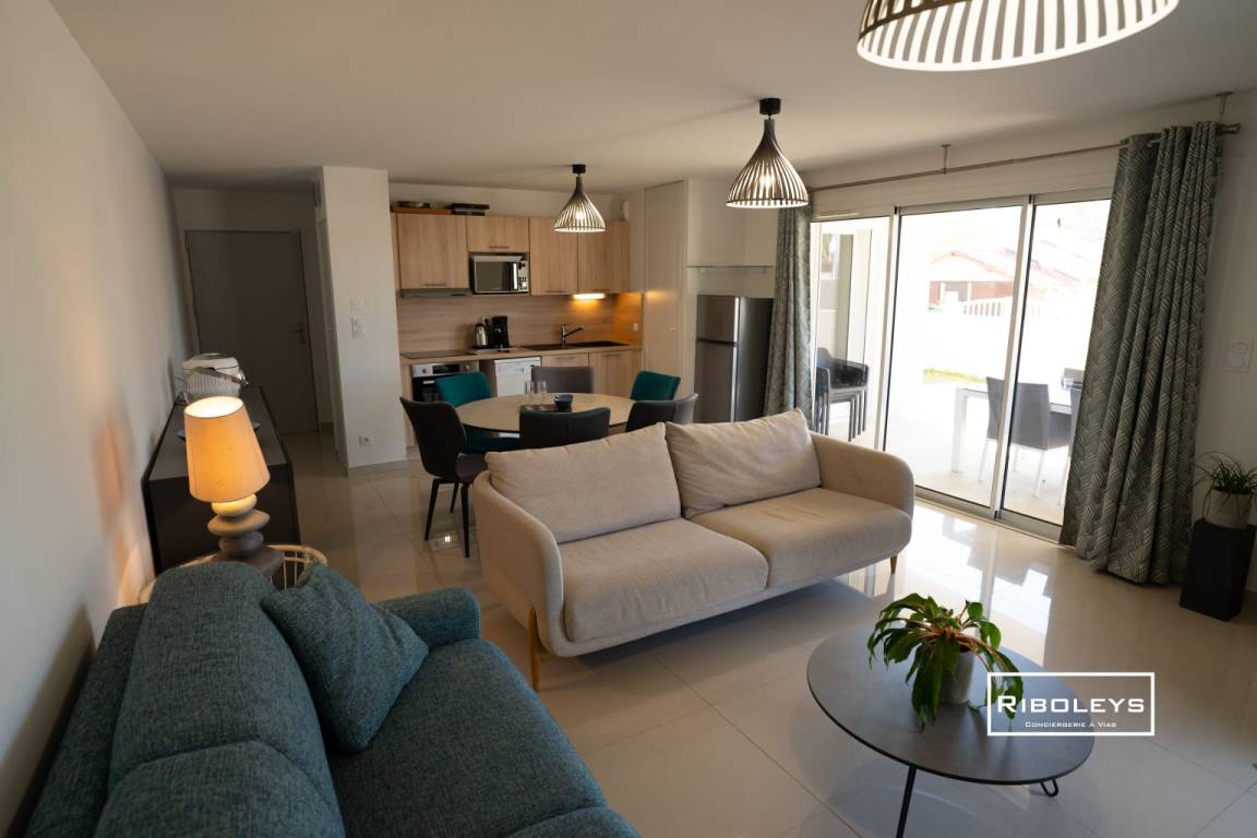 68 M² Apartamento ∙ 2 Habitaciones ∙ 6 Huéspedes - Vias